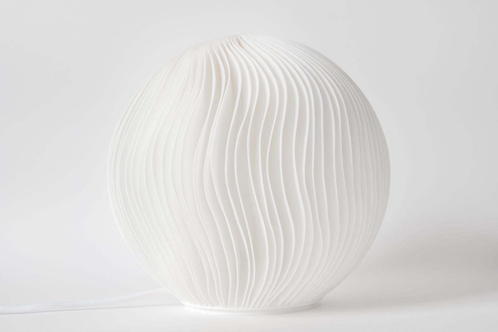 O5 Wind-Sculpted Lamp – Leora